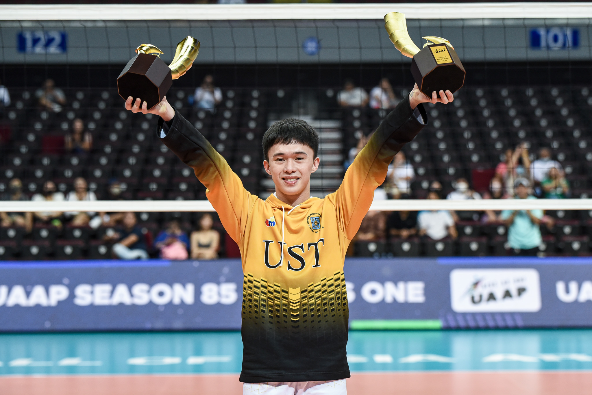 ‘Matapang pa sa barako’: UST coach Odjie Mamon has nothing but praise for Josh Ybañez | OneSports.PH